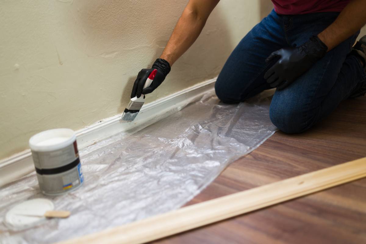 How to Paint Baseboards – Red Star Paint & Decorating Center